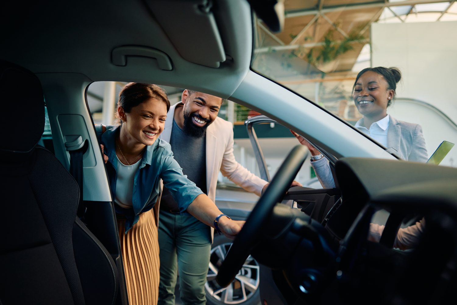 March sees 12.1% new car sales surge amid market adjustments
