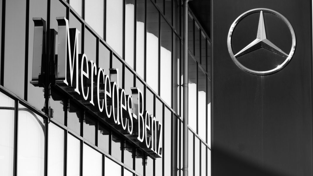 Mercedes-Benz adjusts strategy to address challenges in the EV market