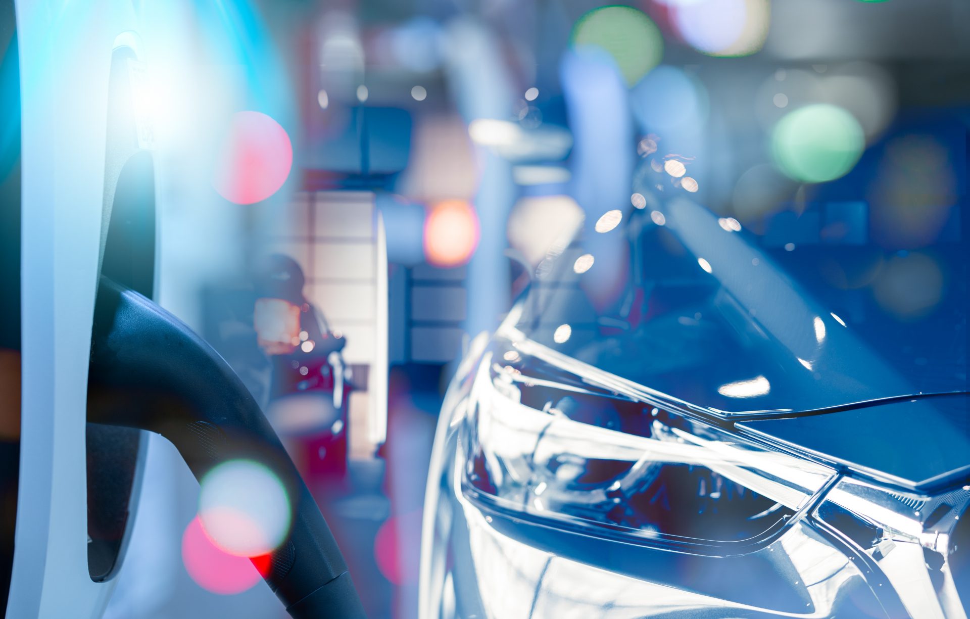 The evolution of automotive retail: From showrooms to online marketplaces