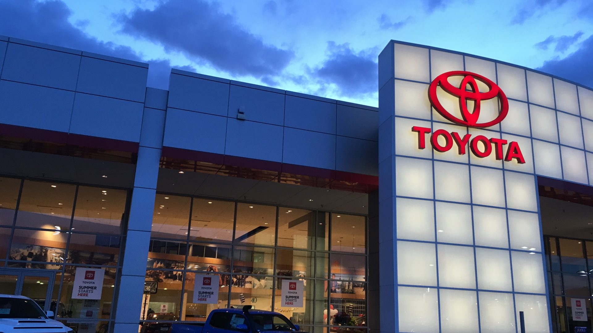 U.S. new-car dealerships increase in 2024, while franchises decline