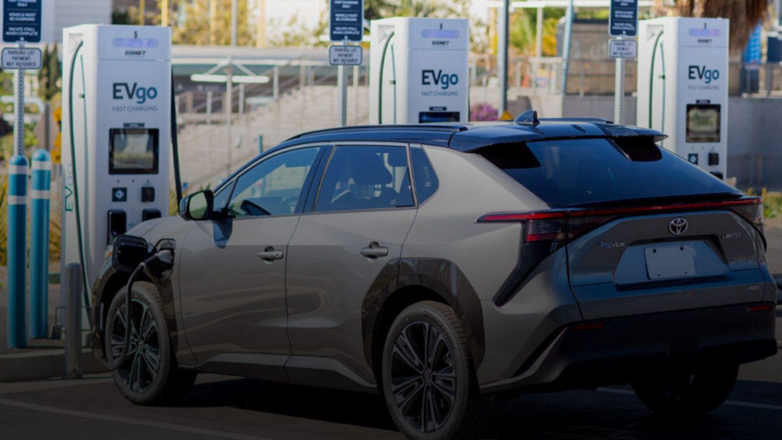 Toyota and EVgo unveil high-power EV fast-charging stations in California