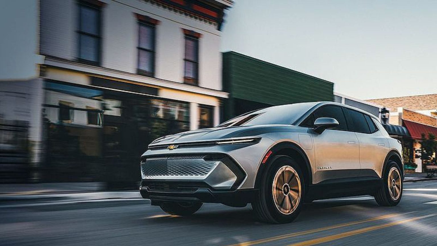 GM breaks EV sales record, Equinox EV becomes top-selling non-Tesla ...